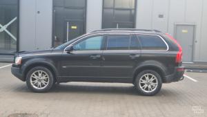 Melns Volvo XC90 2007 Viļņa, ar dzinēja tilpumu 2.40 L un nobraukumu 370 tūkst. km par 4300 €, foto 5 vietnē AUTOMOTO.COM.LV