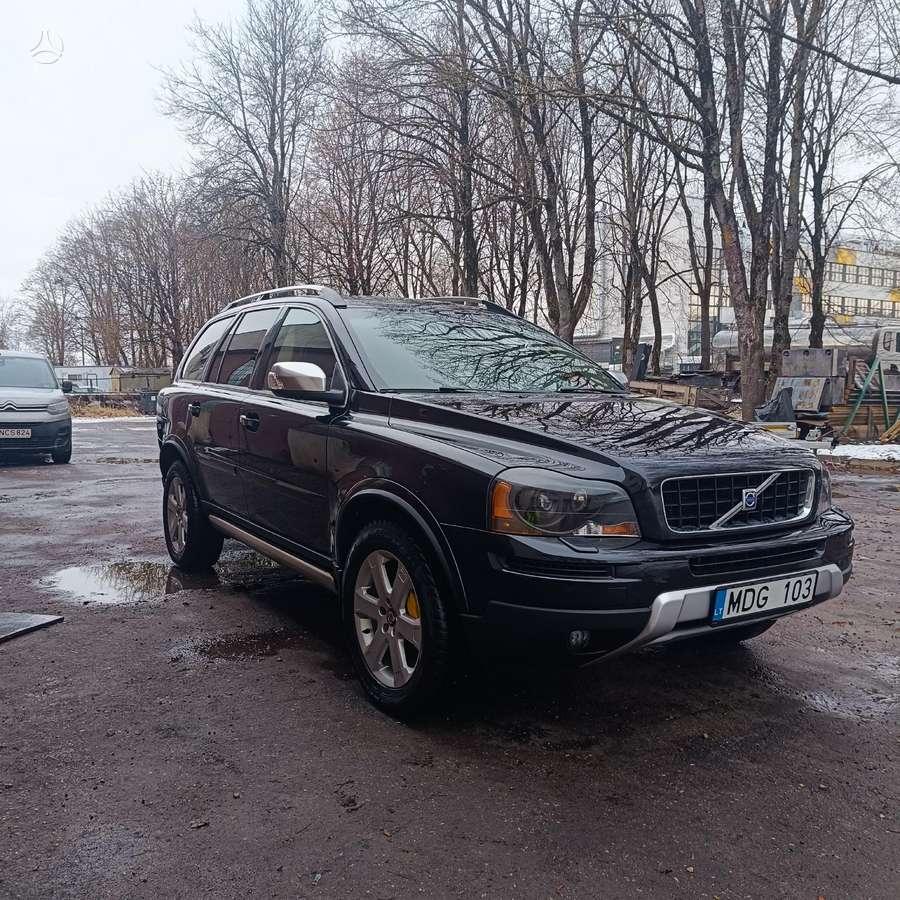 Black Volvo XC90 2007 in Vilnius, with an engine capacity of 2.40 L and mileage of 410 thousand km for 7200 €, photo 1 on AUTOMOTO.COM.LV