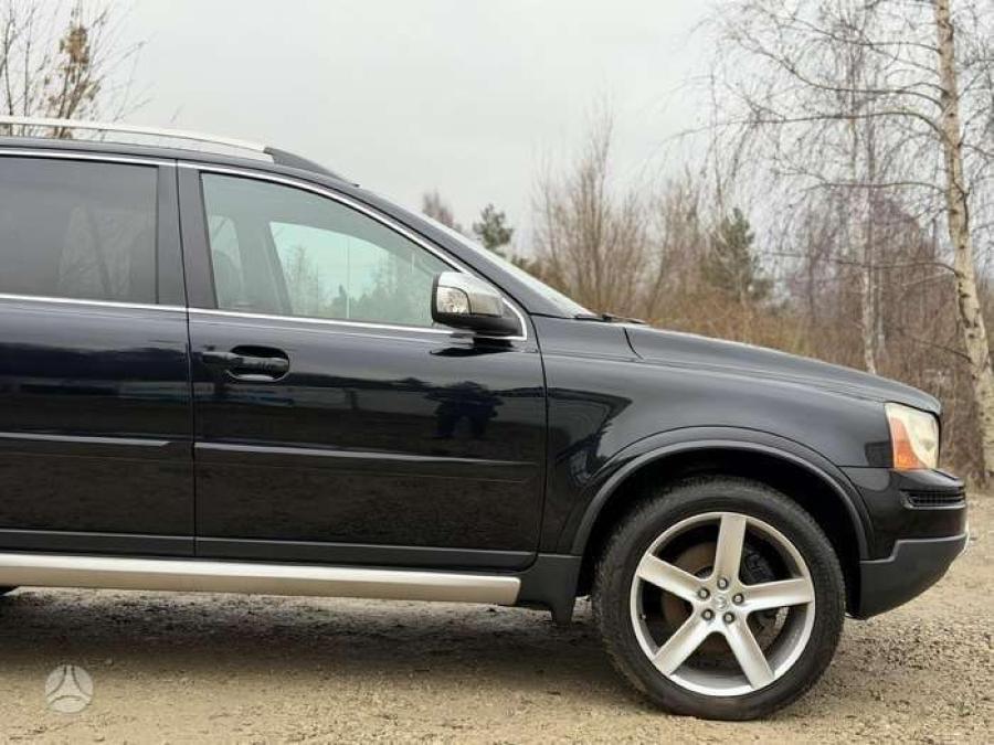Melns Volvo XC90 2007 Šauļi, ar dzinēja tilpumu 3.19 L un nobraukumu 349 tūkst. km par 4999 €, foto 12 vietnē AUTOMOTO.COM.LV