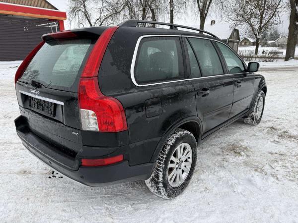 Melns Volvo XC90 2007 Ukmergė, ar dzinēja tilpumu 2.40 L un nobraukumu 322 tūkst. km par 4800 €, foto 4 vietnē AUTOMOTO.COM.LV