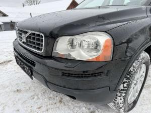 Black Volvo XC90 2007 in Ukmerge, with an engine capacity of 2.40 L and mileage of 322 thousand km for 4800 €, photo 11 on AUTOMOTO.COM.LV