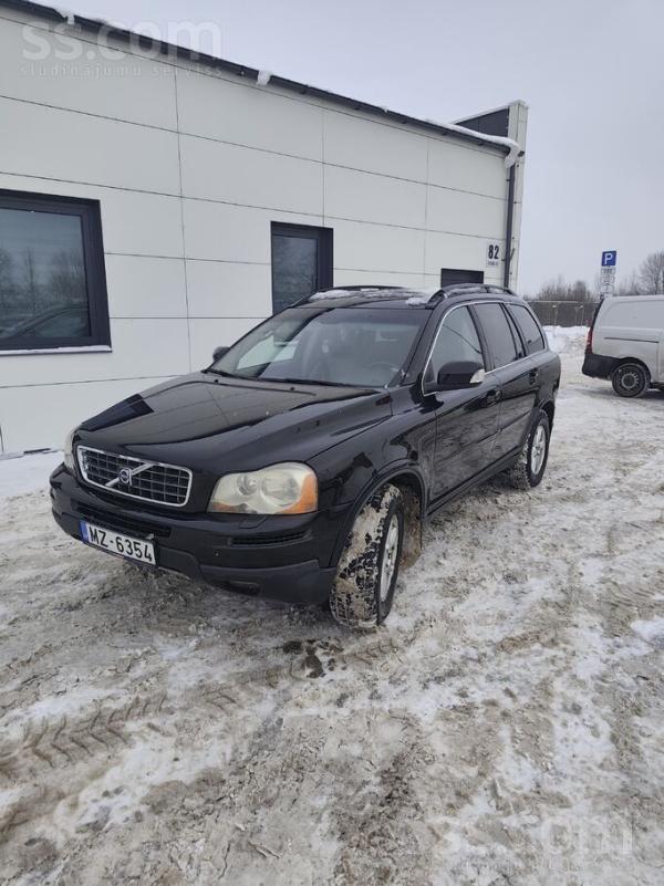 Black Volvo XC90 2007 in Preili, with an engine capacity of 2.40 L and mileage of 500 thousand km for 3850 €, photo 2 on AUTOMOTO.COM.LV