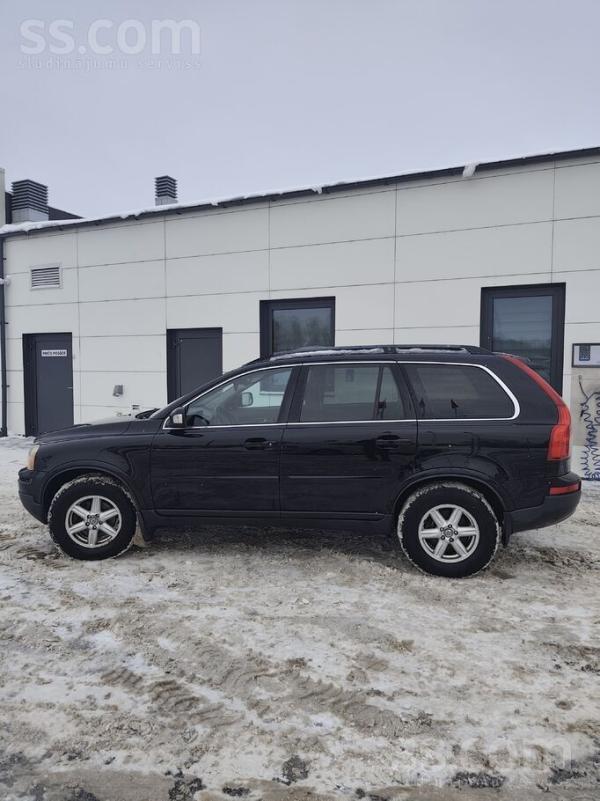 Black Volvo XC90 2007 in Preili, with an engine capacity of 2.40 L and mileage of 500 thousand km for 3850 €, photo 5 on AUTOMOTO.COM.LV