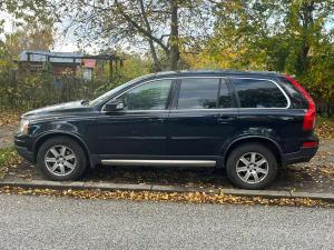Melns Volvo XC90 2007 Marijampole, ar dzinēja tilpumu 2.40 L un nobraukumu 294 tūkst. km par 5100 €, foto 4 vietnē AUTOMOTO.COM.LV