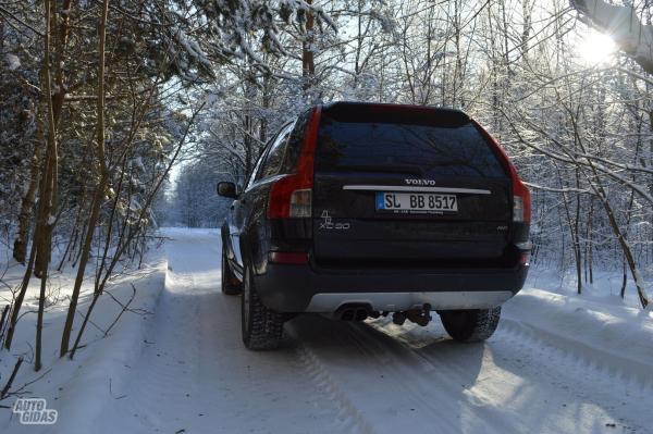 Melns Volvo XC90 2007 Viļņa, ar dzinēja tilpumu 2.40 L un nobraukumu 260 tūkst. km par 6800 €, foto 2 vietnē AUTOMOTO.COM.LV