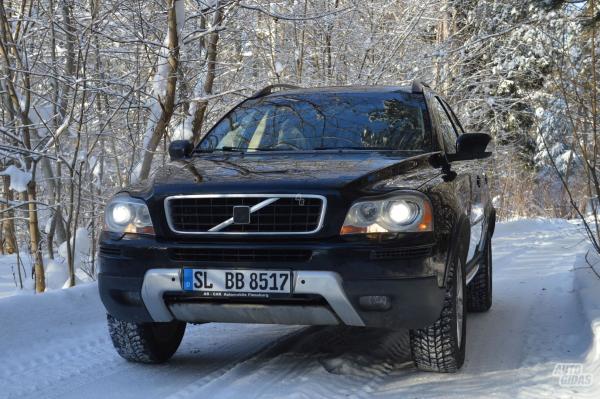 Melns Volvo XC90 2007 Viļņa, ar dzinēja tilpumu 2.40 L un nobraukumu 260 tūkst. km par 6800 €, foto 3 vietnē AUTOMOTO.COM.LV