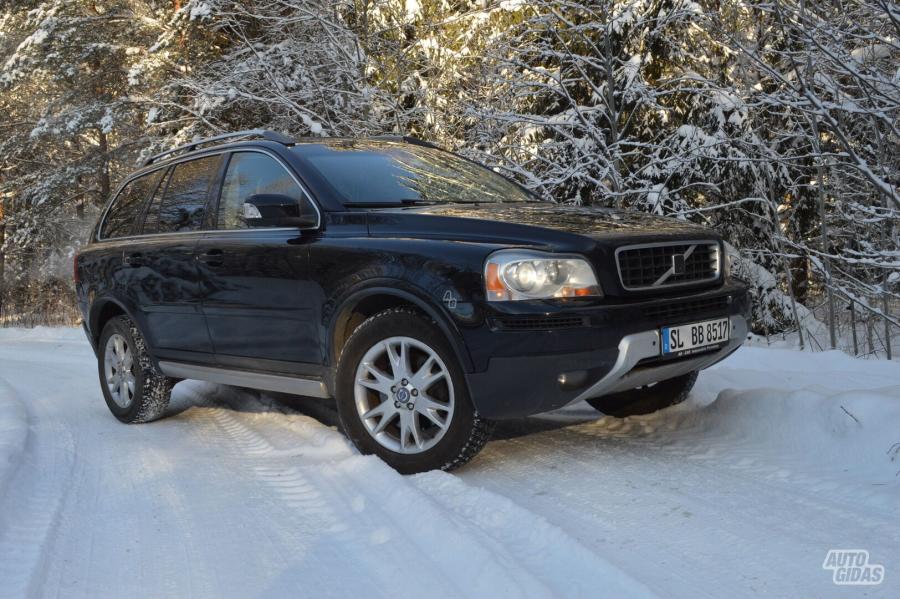 Black Volvo XC90 2007 in Vilnius, with an engine capacity of 2.40 L and mileage of 260 thousand km for 6800 €, photo 4 on AUTOMOTO.COM.LV