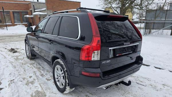 Melns Volvo XC90 2007 Šauļi, ar dzinēja tilpumu 2.40 L un nobraukumu 280 tūkst. km par 6999 €, foto 3 vietnē AUTOMOTO.COM.LV