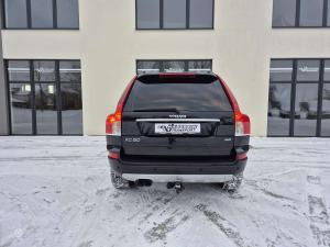Black Volvo XC90 2007 in Marijampole, with an engine capacity of 2.40 L and mileage of 273 thousand km for 7199 €, photo 5 on AUTOMOTO.COM.LV