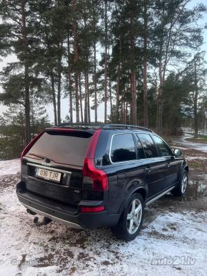 Melns Volvo XC90 2007 Tallina, ar dzinēja tilpumu 2.40 L un nobraukumu 450 tūkst. km par 6599 €, foto 4 vietnē AUTOMOTO.COM.LV