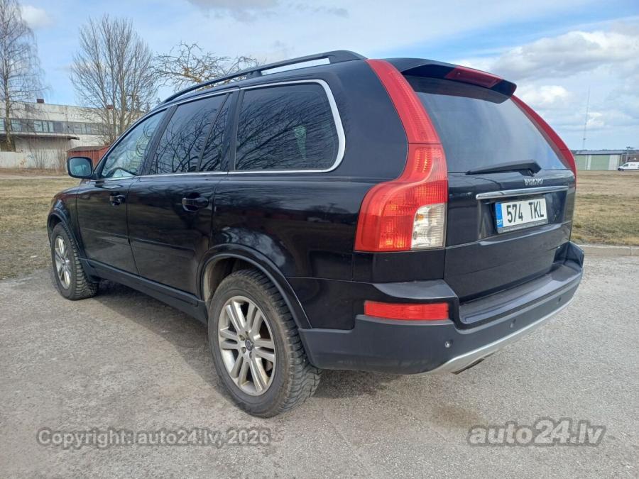Melns Volvo XC90 2007 Tallina, ar dzinēja tilpumu 2.40 L un nobraukumu 363 tūkst. km par 5900 €, foto 5 vietnē AUTOMOTO.COM.LV