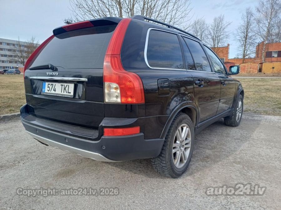 Melns Volvo XC90 2007 Tallina, ar dzinēja tilpumu 2.40 L un nobraukumu 363 tūkst. km par 5900 €, foto 7 vietnē AUTOMOTO.COM.LV