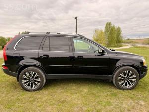 Melns Volvo XC90 2007 Rīga, ar dzinēja tilpumu 2.40 L un nobraukumu 280 tūkst. km par 8790 €, foto 6 vietnē AUTOMOTO.COM.LV