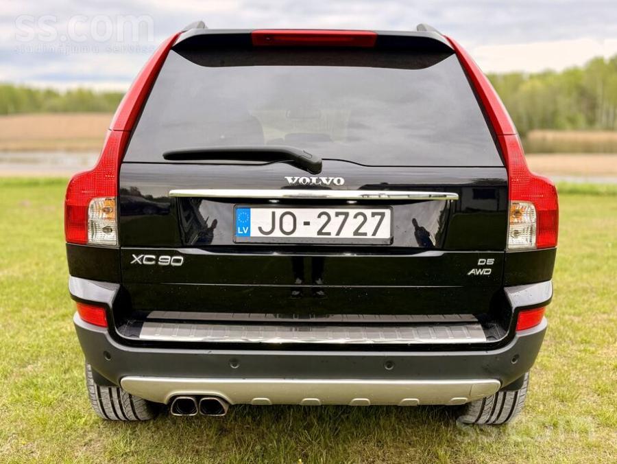 Melns Volvo XC90 2007 Rīga, ar dzinēja tilpumu 2.40 L un nobraukumu 280 tūkst. km par 8790 €, foto 8 vietnē AUTOMOTO.COM.LV