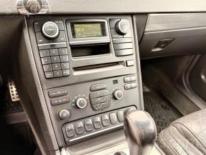 Melns Volvo XC90 2007 Rīga, ar dzinēja tilpumu 2.40 L un nobraukumu 280 tūkst. km par 8790 €, foto 15 vietnē AUTOMOTO.COM.LV