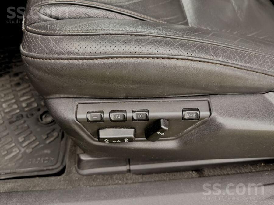 Melns Volvo XC90 2007 Rīga, ar dzinēja tilpumu 2.40 L un nobraukumu 280 tūkst. km par 8790 €, foto 20 vietnē AUTOMOTO.COM.LV