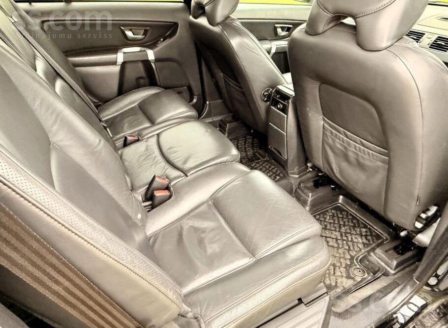 Melns Volvo XC90 2007 Rīga, ar dzinēja tilpumu 2.40 L un nobraukumu 280 tūkst. km par 8790 €, foto 22 vietnē AUTOMOTO.COM.LV