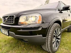 Melns Volvo XC90 2007 Rīga, ar dzinēja tilpumu 2.40 L un nobraukumu 280 tūkst. km par 8790 €, foto 26 vietnē AUTOMOTO.COM.LV