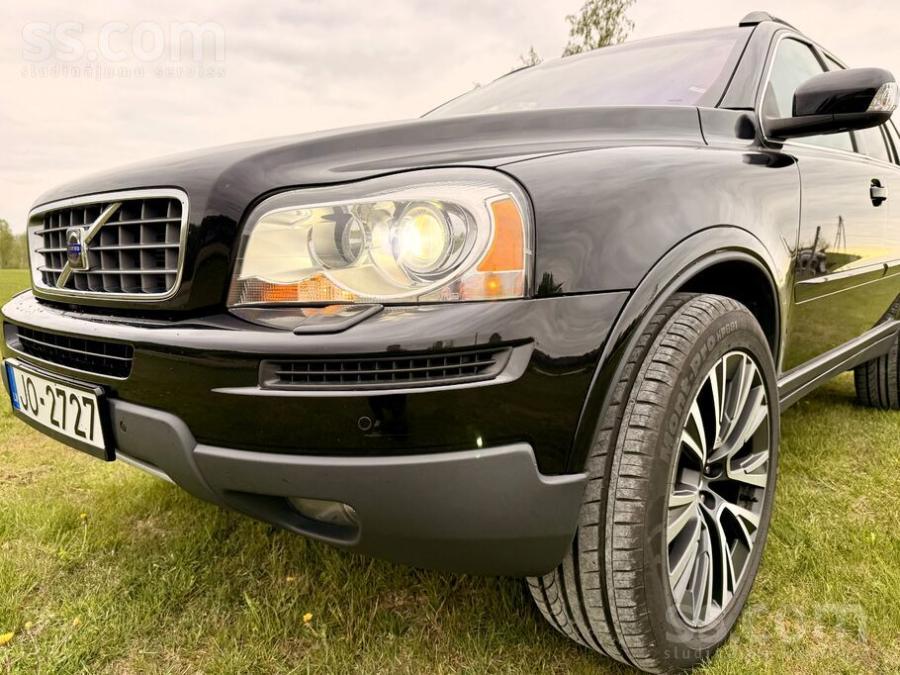 Melns Volvo XC90 2007 Rīga, ar dzinēja tilpumu 2.40 L un nobraukumu 280 tūkst. km par 8790 €, foto 26 vietnē AUTOMOTO.COM.LV