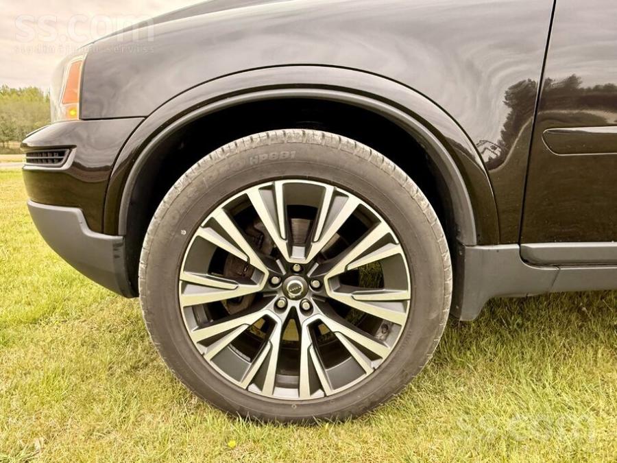Melns Volvo XC90 2007 Rīga, ar dzinēja tilpumu 2.40 L un nobraukumu 280 tūkst. km par 8790 €, foto 28 vietnē AUTOMOTO.COM.LV