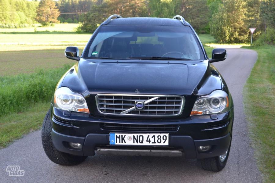 Melns Volvo XC90 2007 Viļņa, ar dzinēja tilpumu 2.40 L un nobraukumu 299 tūkst. km par 5950 €, foto 1 vietnē AUTOMOTO.COM.LV
