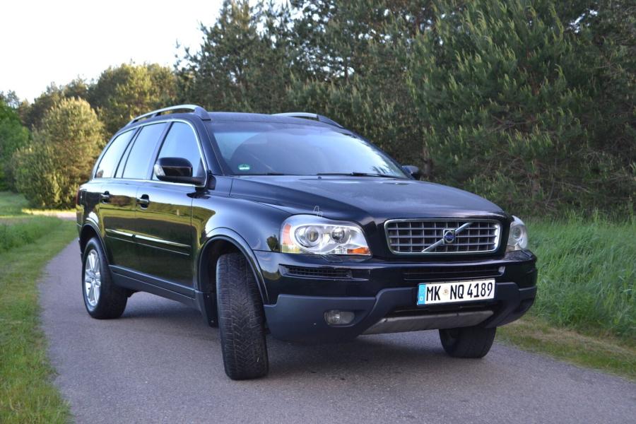 Melns Volvo XC90 2007 Viļņa, ar dzinēja tilpumu 2.40 L un nobraukumu 299 tūkst. km par 5950 €, foto 3 vietnē AUTOMOTO.COM.LV