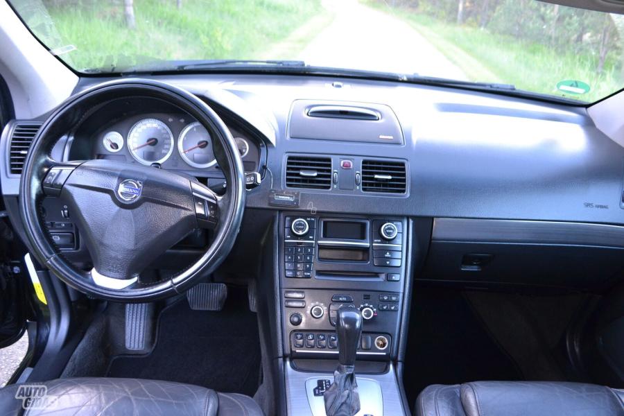 Melns Volvo XC90 2007 Viļņa, ar dzinēja tilpumu 2.40 L un nobraukumu 299 tūkst. km par 5950 €, foto 12 vietnē AUTOMOTO.COM.LV