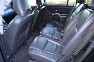 Melns Volvo XC90 2007 Viļņa, ar dzinēja tilpumu 2.40 L un nobraukumu 299 tūkst. km par 5950 €, foto 13 vietnē AUTOMOTO.COM.LV