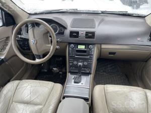 Black Volvo XC90 2007 in Riga, with an engine capacity of 2.40 L and mileage of 0 thousand km for 4300 €, photo 8 on AUTOMOTO.COM.LV