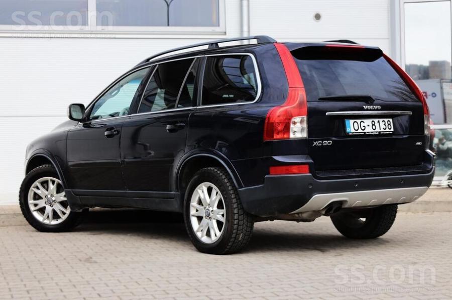 Melns Volvo XC90 2007 Rīga, ar dzinēja tilpumu 2.40 L un nobraukumu 0 tūkst. km par 4495 €, foto 4 vietnē AUTOMOTO.COM.LV