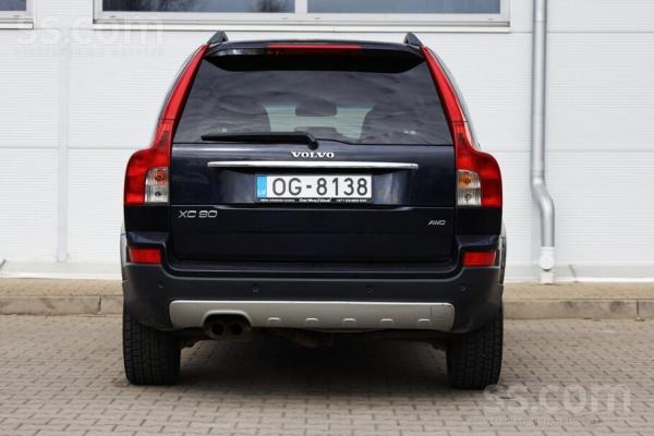 Melns Volvo XC90 2007 Rīga, ar dzinēja tilpumu 2.40 L un nobraukumu 0 tūkst. km par 4495 €, foto 4 vietnē AUTOMOTO.COM.LV