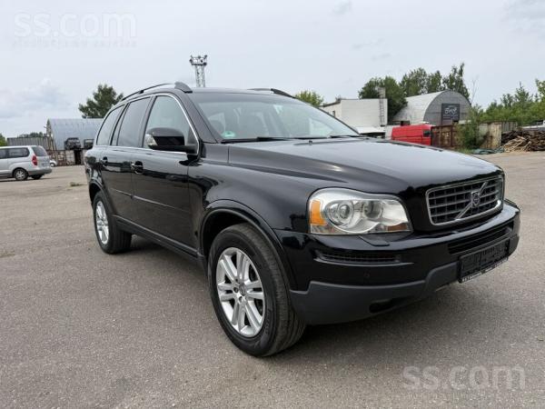 Melns Volvo XC90 2007 Rīga, ar dzinēja tilpumu 2.40 L un nobraukumu 294 tūkst. km par 6480 €, foto 2 vietnē AUTOMOTO.COM.LV