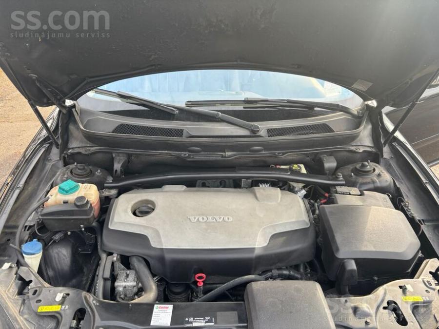 Melns Volvo XC90 2007 Rīga, ar dzinēja tilpumu 2.40 L un nobraukumu 325 tūkst. km par 6450 €, foto 10 vietnē AUTOMOTO.COM.LV