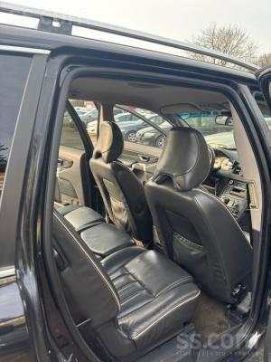 Melns Volvo XC90 2007 Rīga, ar dzinēja tilpumu 2.40 L un nobraukumu 325 tūkst. km par 6450 €, foto 11 vietnē AUTOMOTO.COM.LV