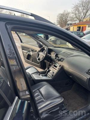 Melns Volvo XC90 2007 Rīga, ar dzinēja tilpumu 2.40 L un nobraukumu 325 tūkst. km par 6450 €, foto 14 vietnē AUTOMOTO.COM.LV