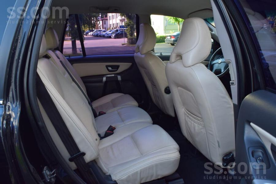 Melns Volvo XC90 2007 Gulbene, ar dzinēja tilpumu 2.40 L un nobraukumu 278 tūkst. km par 6550 €, foto 5 vietnē AUTOMOTO.COM.LV