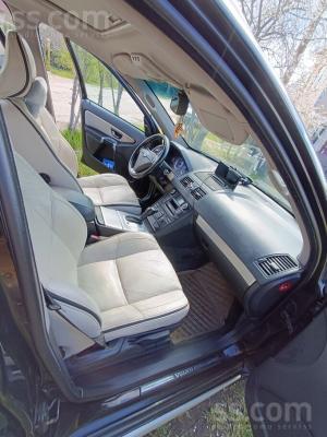 Melns Volvo XC90 2007 Rīga, ar dzinēja tilpumu 2.40 L un nobraukumu 276 tūkst. km par 6350 €, foto 6 vietnē AUTOMOTO.COM.LV