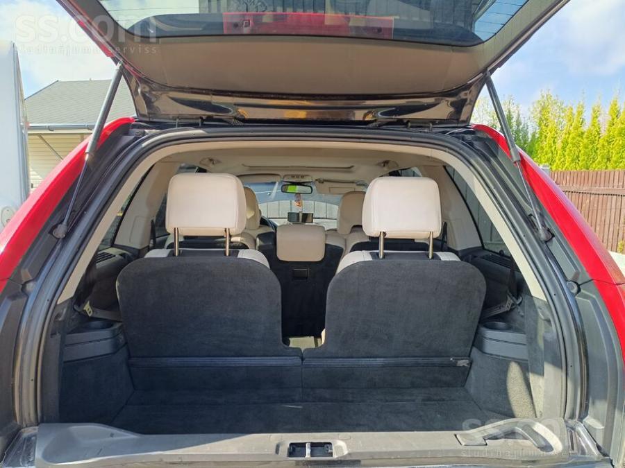 Melns Volvo XC90 2007 Rīga, ar dzinēja tilpumu 2.40 L un nobraukumu 276 tūkst. km par 6350 €, foto 11 vietnē AUTOMOTO.COM.LV