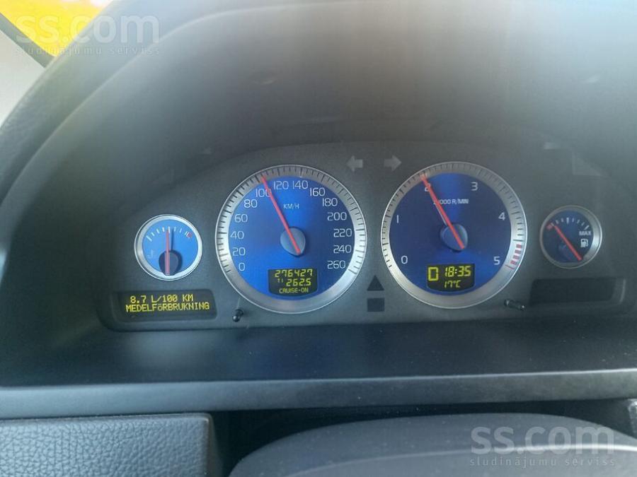 Melns Volvo XC90 2007 Rīga, ar dzinēja tilpumu 2.40 L un nobraukumu 276 tūkst. km par 6350 €, foto 12 vietnē AUTOMOTO.COM.LV