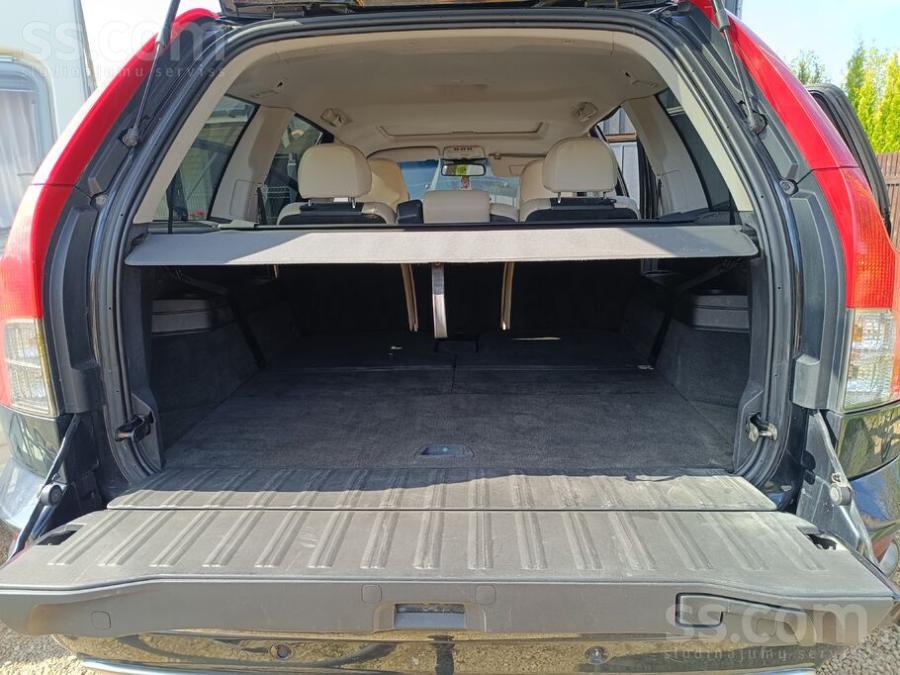 Melns Volvo XC90 2007 Rīga, ar dzinēja tilpumu 2.40 L un nobraukumu 276 tūkst. km par 6350 €, foto 13 vietnē AUTOMOTO.COM.LV