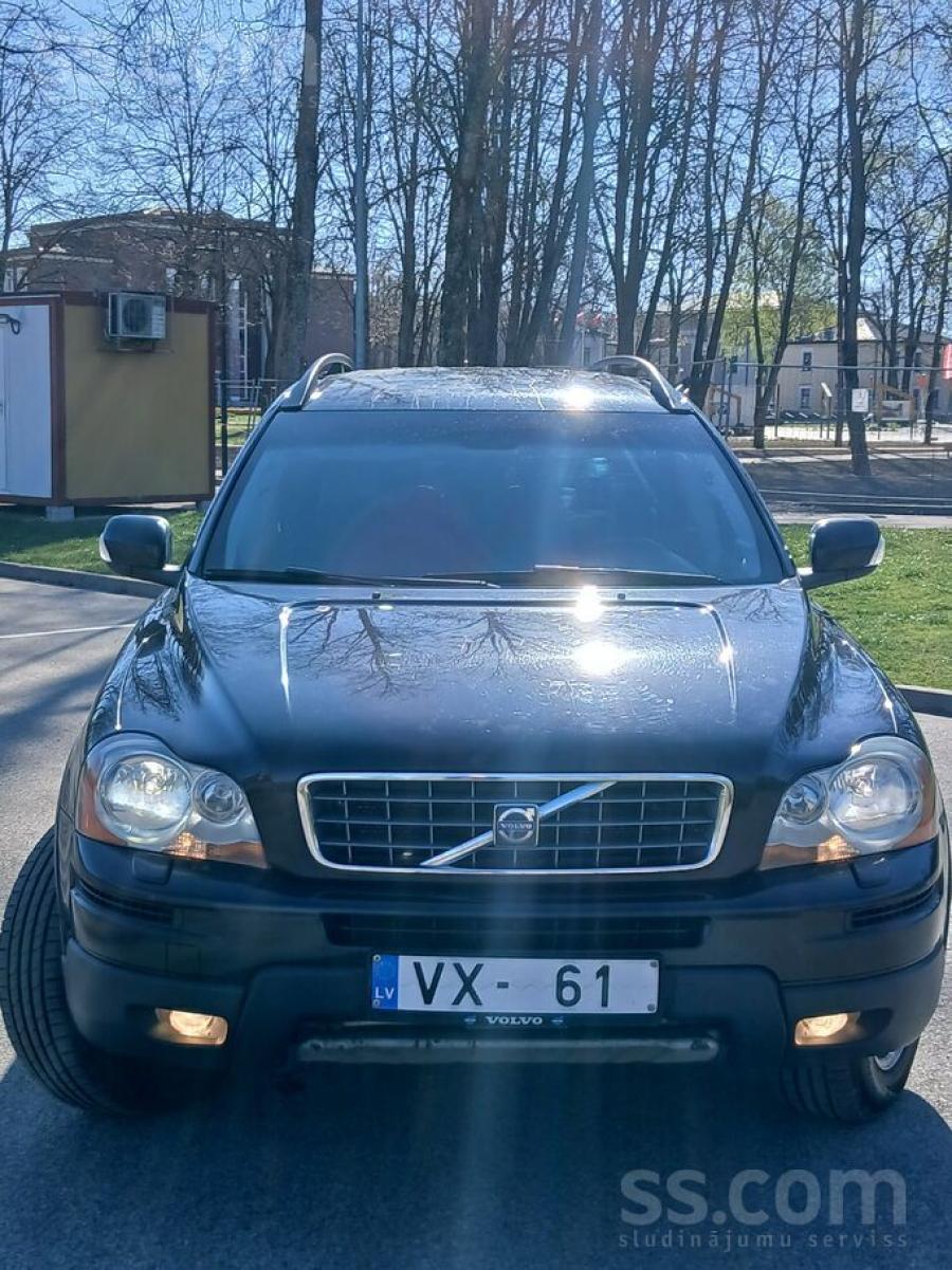 Melns Volvo XC90 2007 Jēkabpils, ar dzinēja tilpumu 2.40 L un nobraukumu 464 tūkst. km par 4650 €, foto 1 vietnē AUTOMOTO.COM.LV