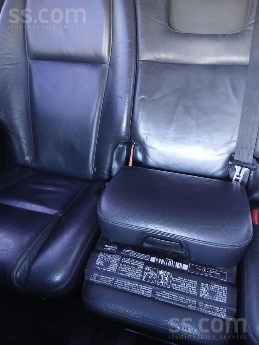 Melns Volvo XC90 2007 Jēkabpils, ar dzinēja tilpumu 2.40 L un nobraukumu 464 tūkst. km par 4650 €, foto 13 vietnē AUTOMOTO.COM.LV