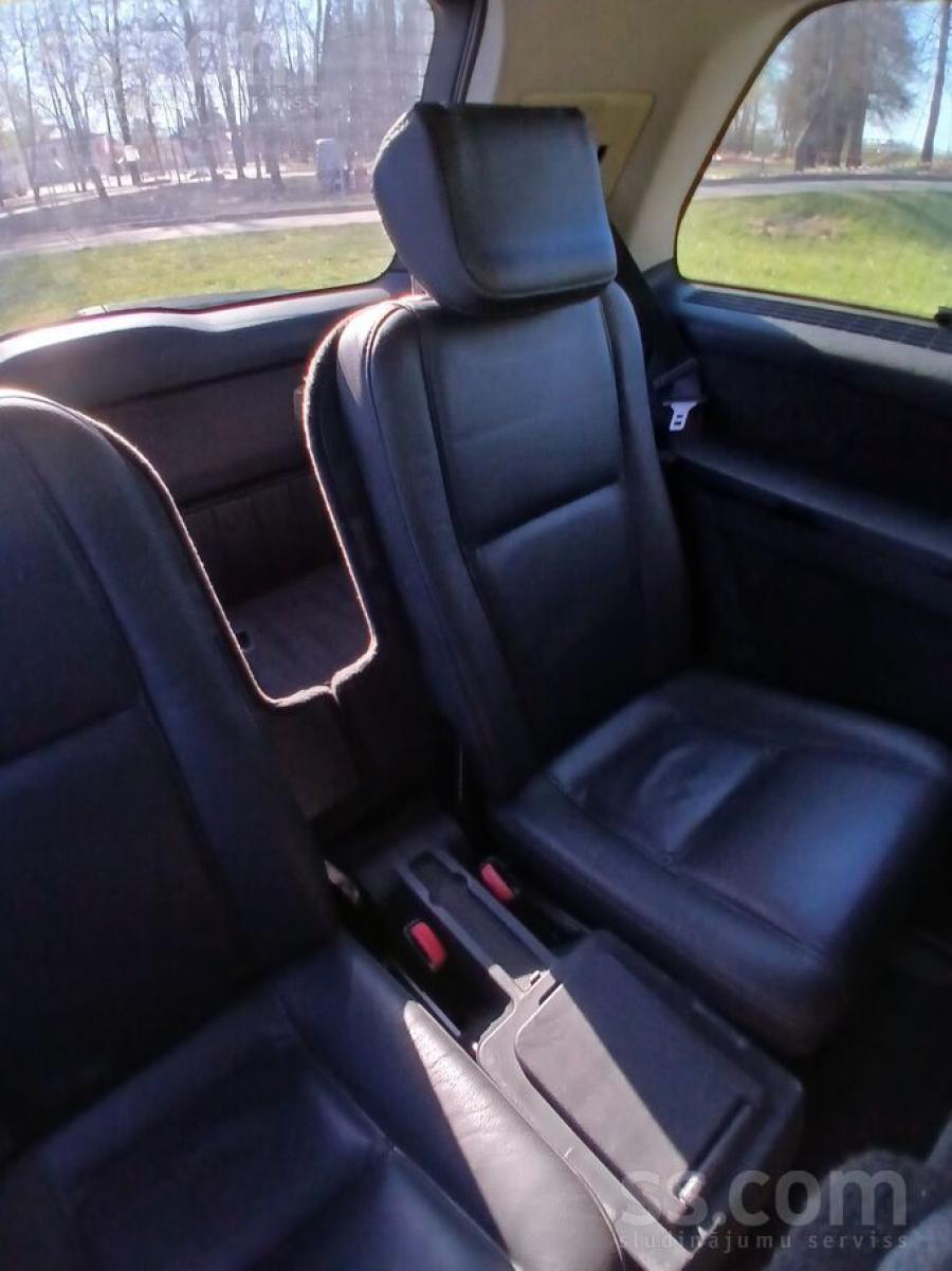 Melns Volvo XC90 2007 Jēkabpils, ar dzinēja tilpumu 2.40 L un nobraukumu 464 tūkst. km par 4650 €, foto 15 vietnē AUTOMOTO.COM.LV