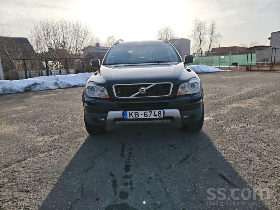 Черный Вольво ХС90 2007 в Елгава, объемом двигателя 2.40 л и пробегом 396 тыс. км за 4900 €, фото 3 на AUTOMOTO.COM.LV