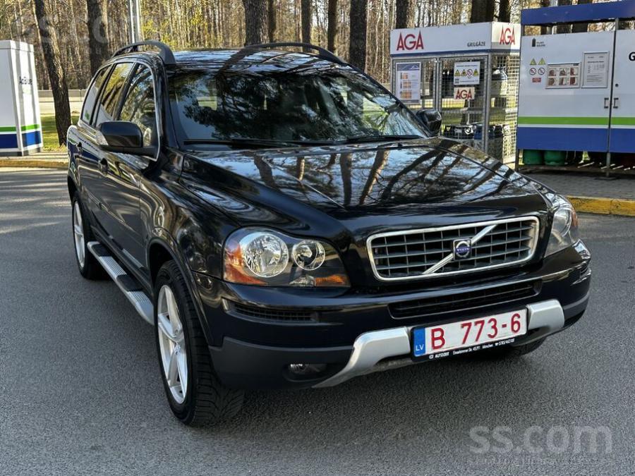 Melns Volvo XC90 2007 Rīga, ar dzinēja tilpumu 2.40 L un nobraukumu 319 tūkst. km par 6399 €, foto 1 vietnē AUTOMOTO.COM.LV