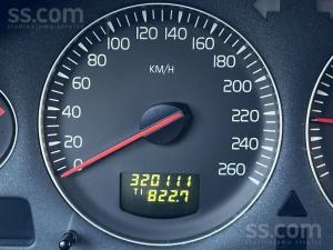Melns Volvo XC90 2007 Rīga, ar dzinēja tilpumu 2.40 L un nobraukumu 319 tūkst. km par 6399 €, foto 9 vietnē AUTOMOTO.COM.LV