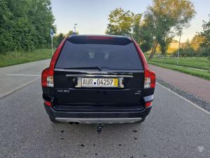 Black Volvo XC90 2007 in Vilnius, with an engine capacity of 2.40 L and mileage of 292 thousand km for 6350 €, photo 9 on AUTOMOTO.COM.LV