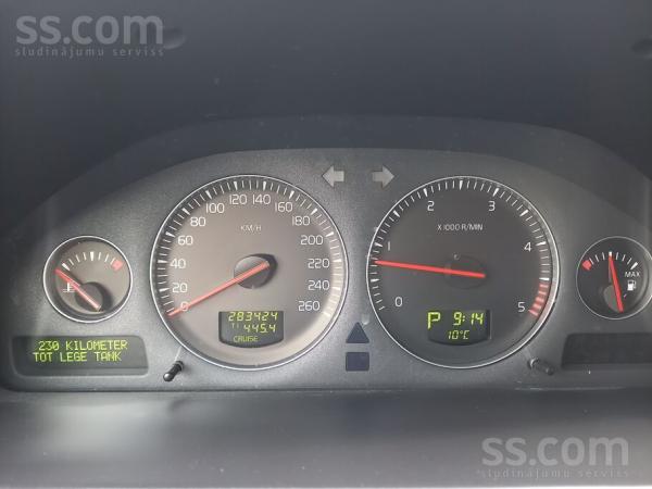 Черный Вольво ХС90 2007 в Кулдига, объемом двигателя 2.40 л и пробегом 283 тыс. км за 6800 €, фото 6 на AUTOMOTO.COM.LV