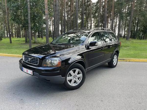 Black Volvo XC90 2007 in Riga, with an engine capacity of 2.40 L and mileage of 239 thousand km for 3000 €, photo 3 on AUTOMOTO.COM.LV