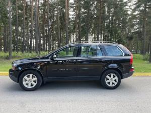 Black Volvo XC90 2007 in Riga, with an engine capacity of 2.40 L and mileage of 239 thousand km for 3000 €, photo 6 on AUTOMOTO.COM.LV